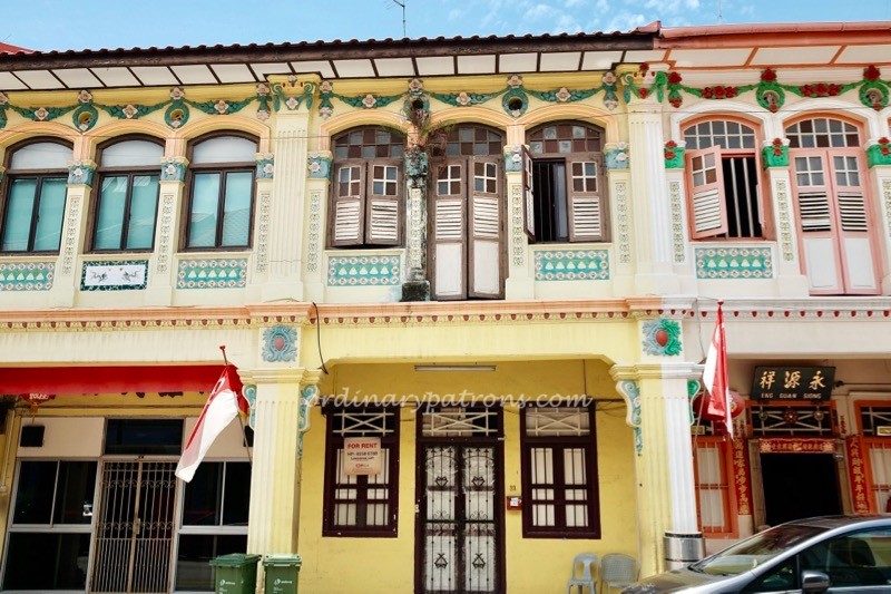 Look, play, eat & drink - our walking food tour of Geylang - The ...