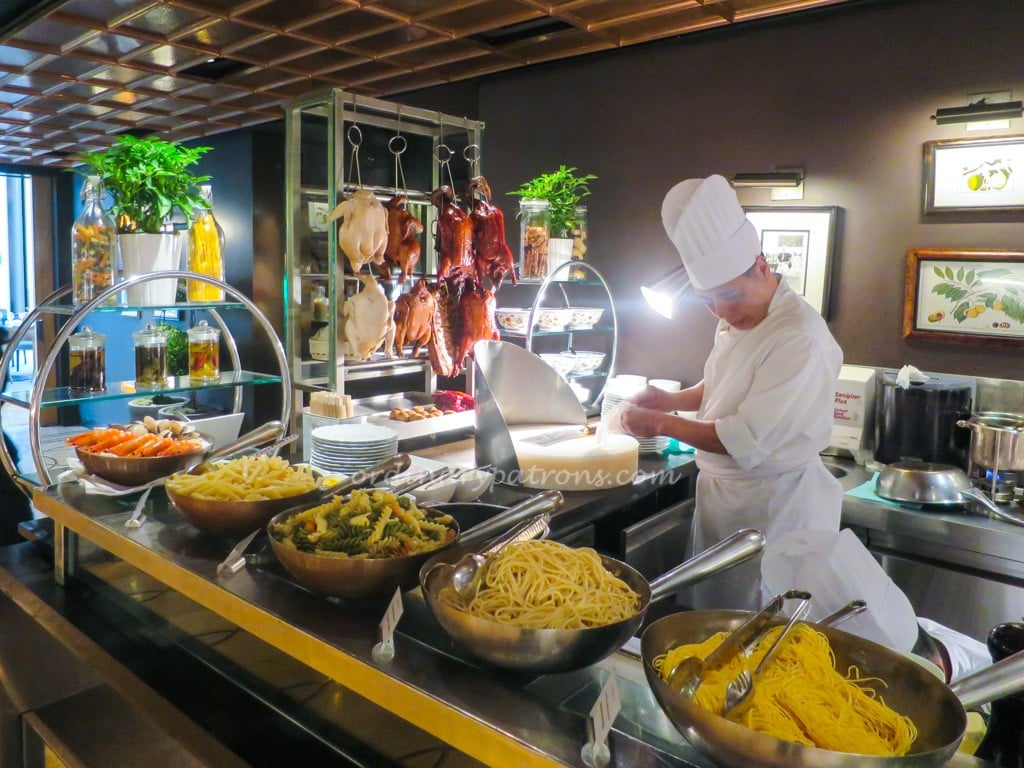 Buffet at Colony - The Ritz-Carlton : one of the best in Singapore ...