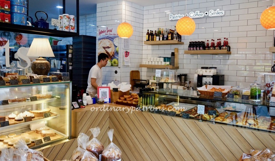 Fredo's Bakery - new place for beautiful pastries in Sunset Way ...