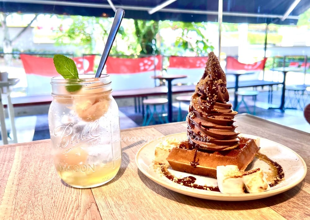 Sunday Folks and % : Waffles and Coffee at Holland Village - The ...