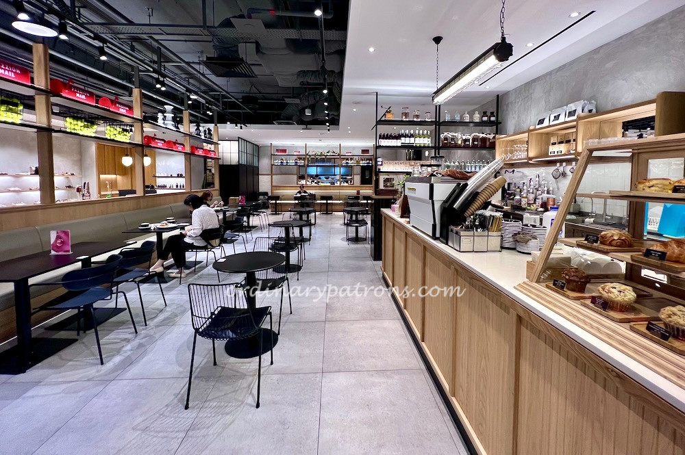 PAZZION Cafe Takashimaya - Quiet place to hide from the shopping crowd ...