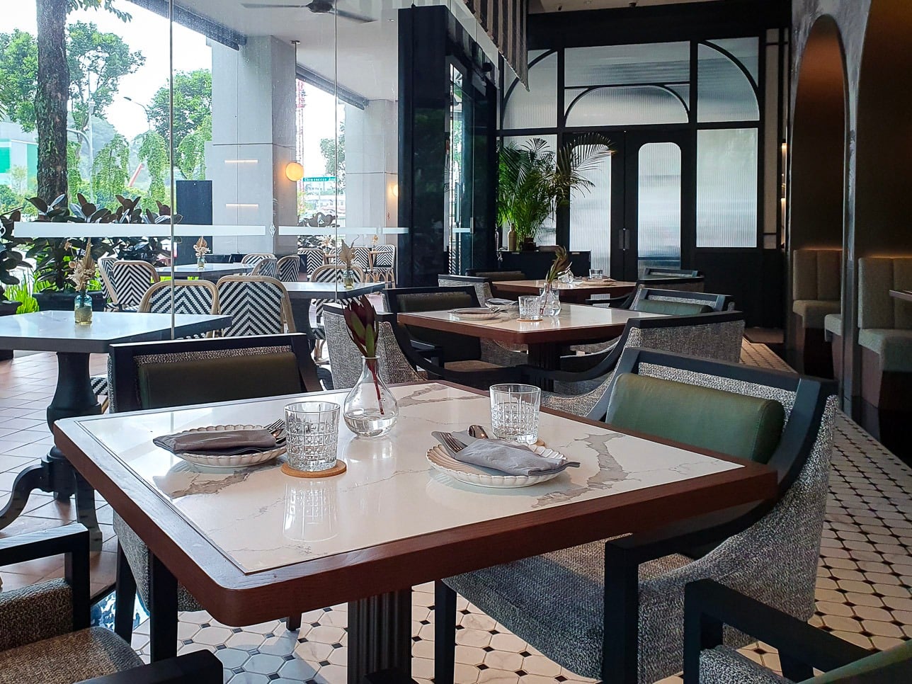 Entrepôt Restaurant at The Robertson House - The Ordinary Patrons