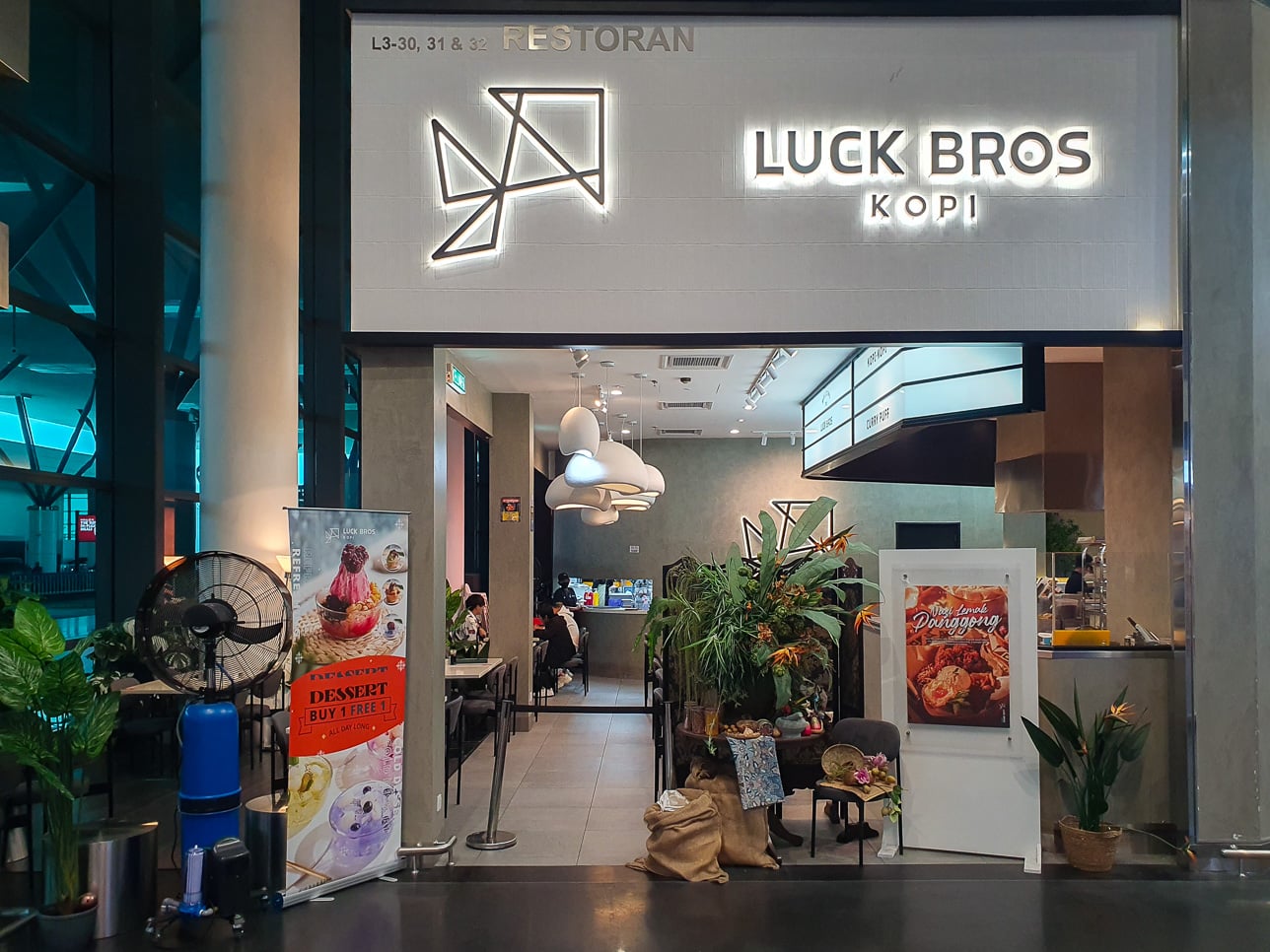 What to Eat in klia2 - airport restaurants and food places - The ...